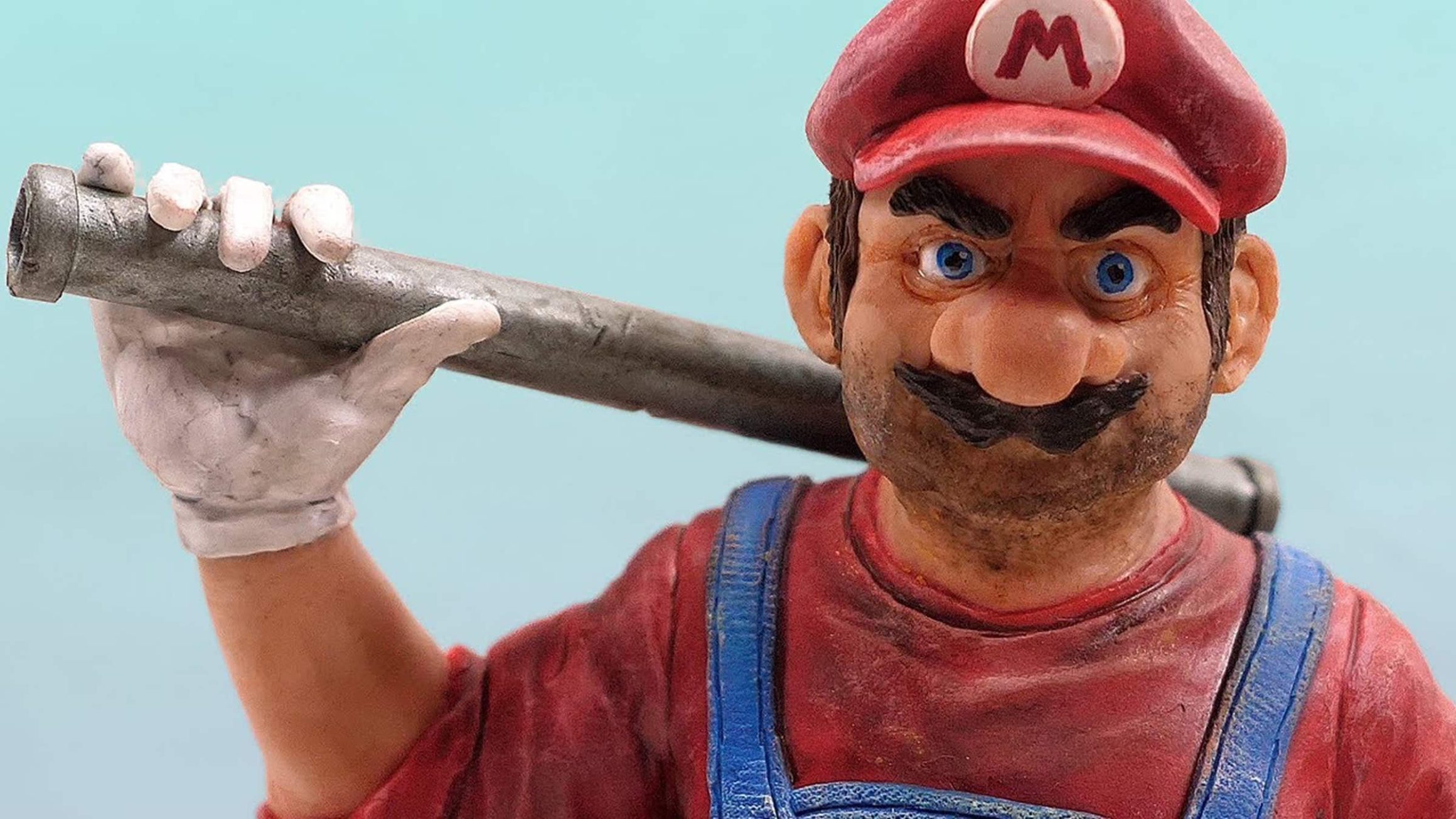 Il sculpte une figurine ultra-réaliste d'un Mario 100% badass