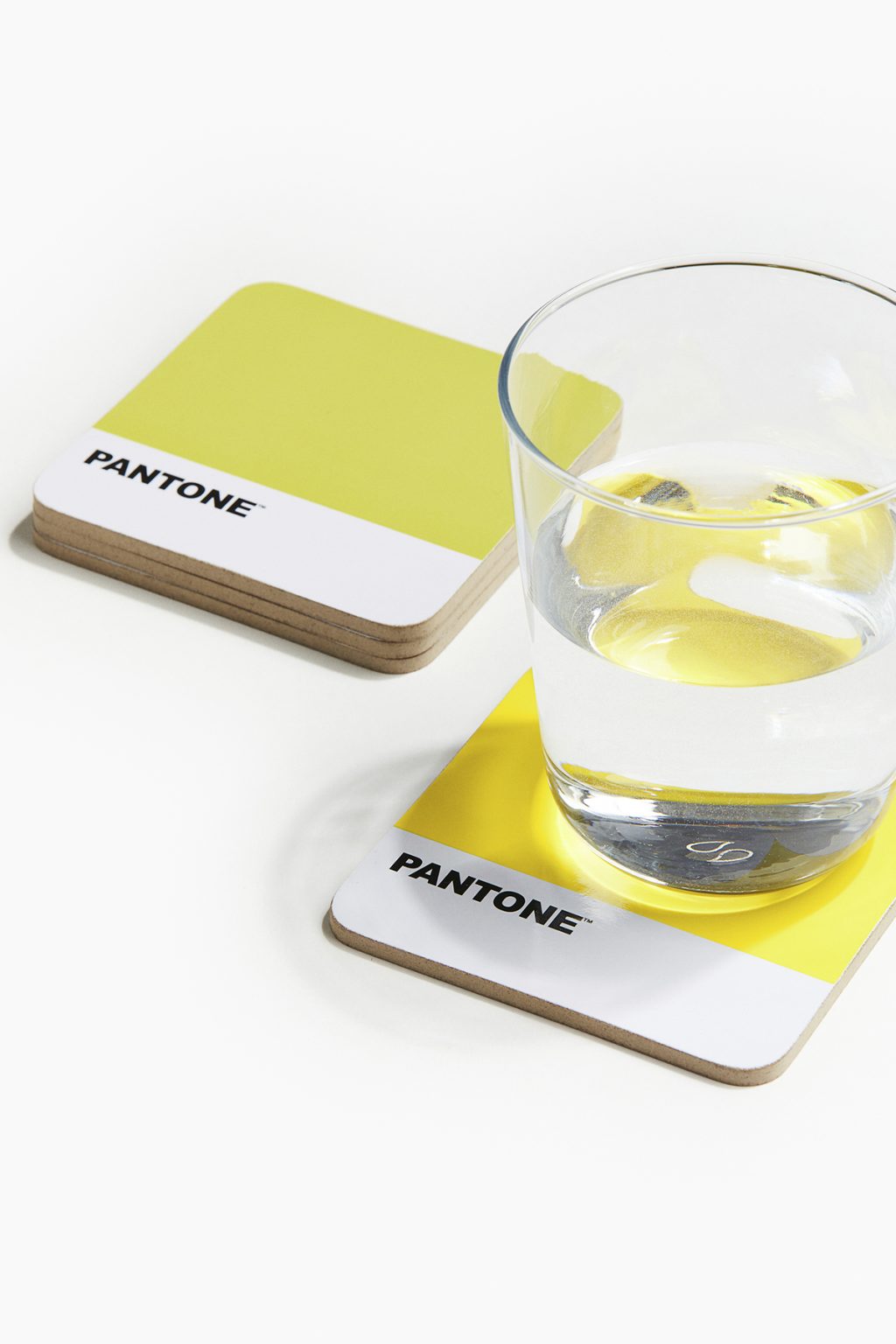 H&M Home et Pantone dévoilent une collab inédite qui va plaire aux ...