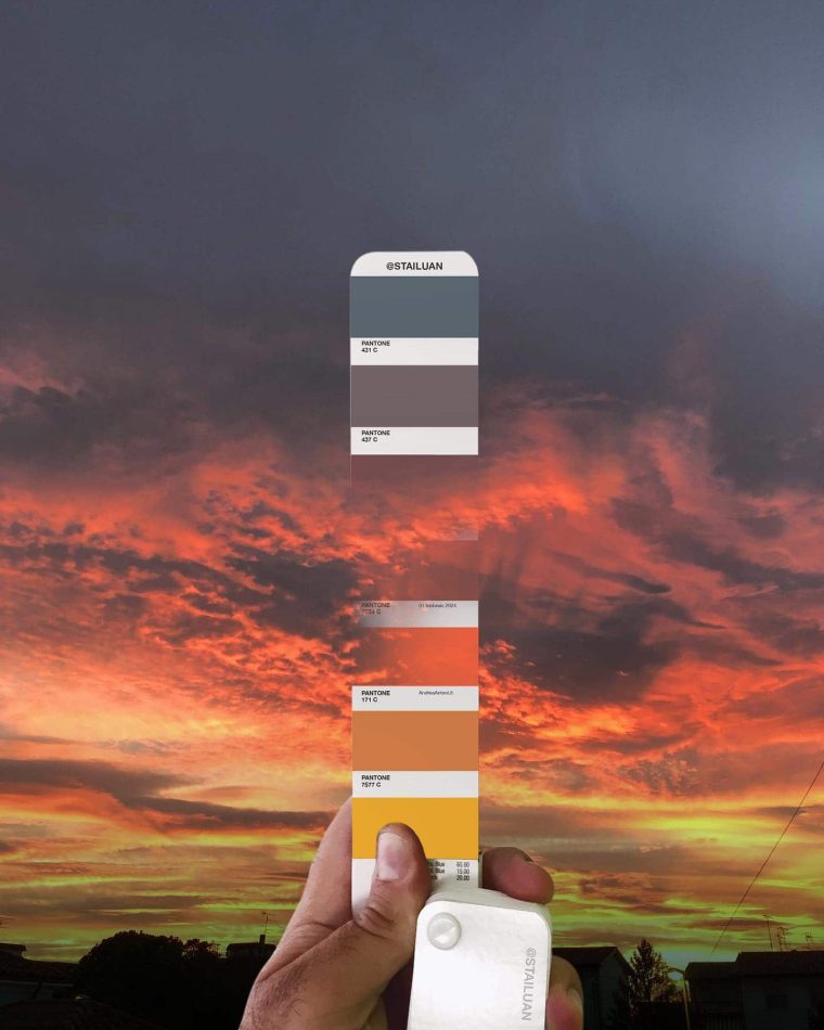 Ce graphiste capture les nuances de Pantone dans les paysages colorés