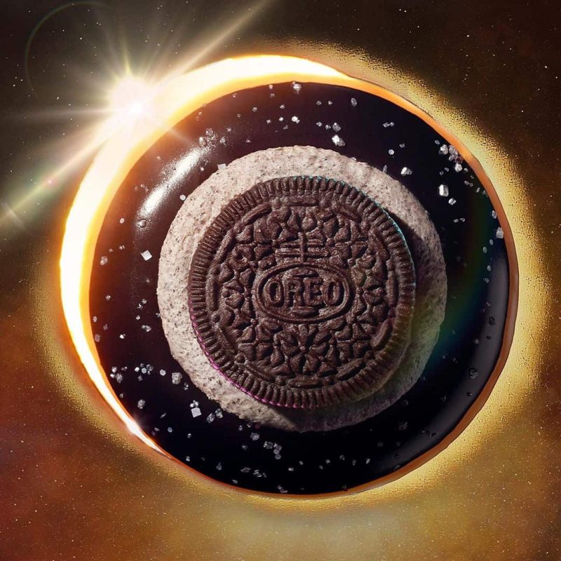 Krispy Kreme dévoile un donut en hommage à l'éclipse solaire du 8 avril ...