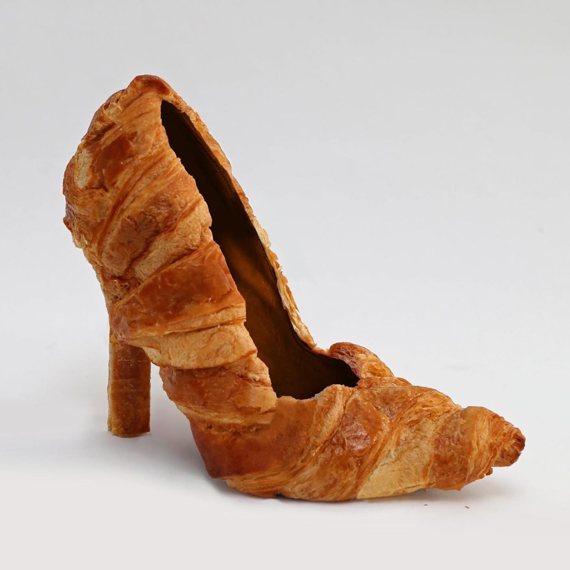 L’artiste Gab Bois détourne les objets du quotidien en "objets de mode ...