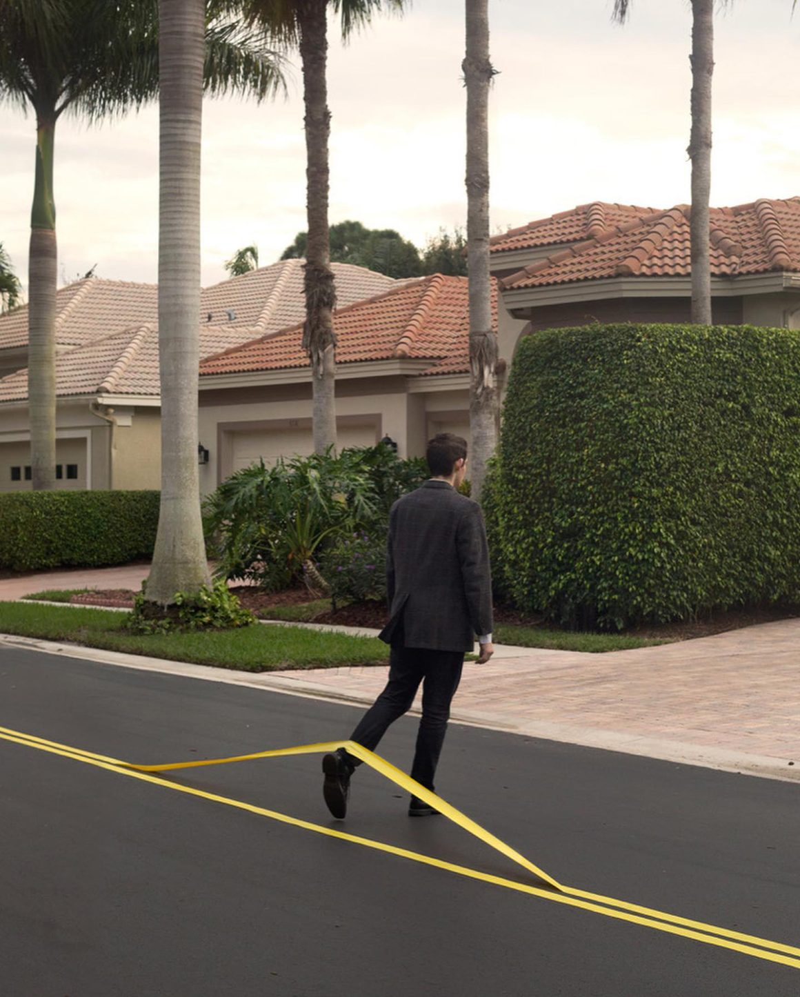 Les photographies surréalistes de Ben Zank semblent sorties d'un rêve