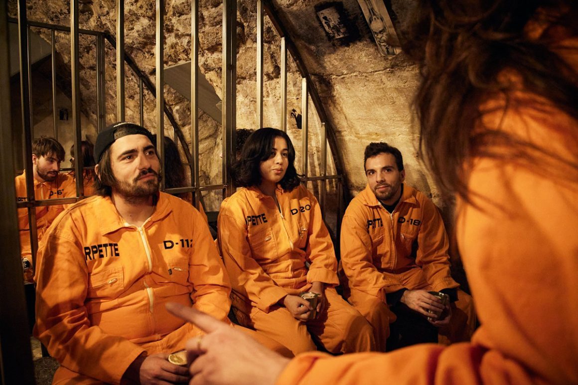 À Paris, le Perpette Bar vous propose de vivre une soirée… en prison
