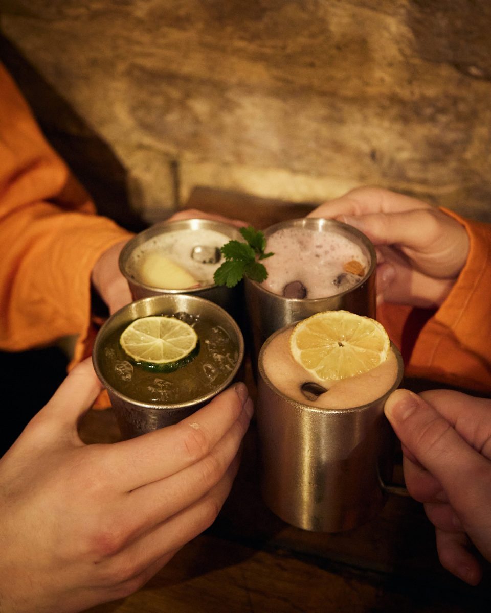 À Paris, le Perpette Bar vous propose de vivre une soirée… en prison ...