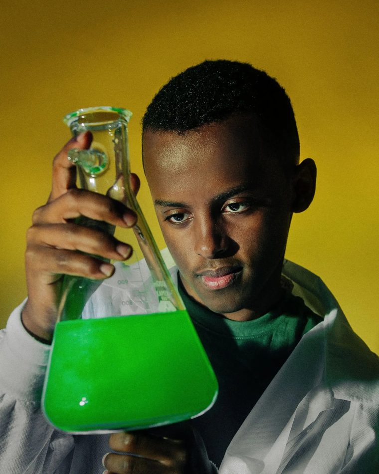 À 15 ans, Heman Bekele a inventé un savon qui traite le cancer de la ...