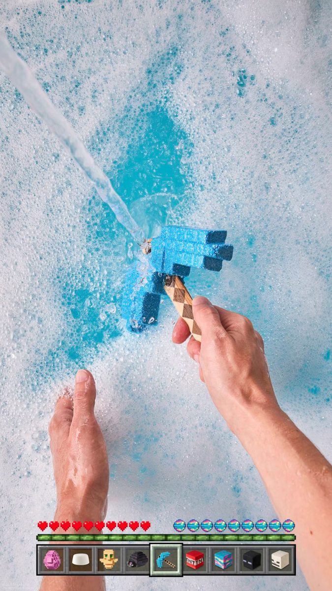 Lush lance une collection de bombes de bain Minecraft pour les 15 ans ...