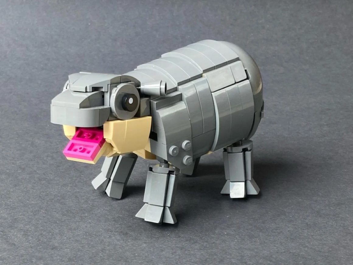 Ce fan de LEGO a créé une réplique de l'hippopotame Moo Deng en briques