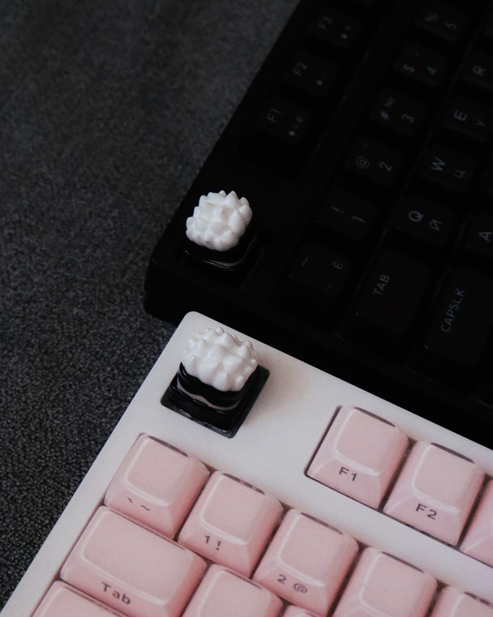 Elle crée des touches de clavier originales pour pimper votre ordinateur