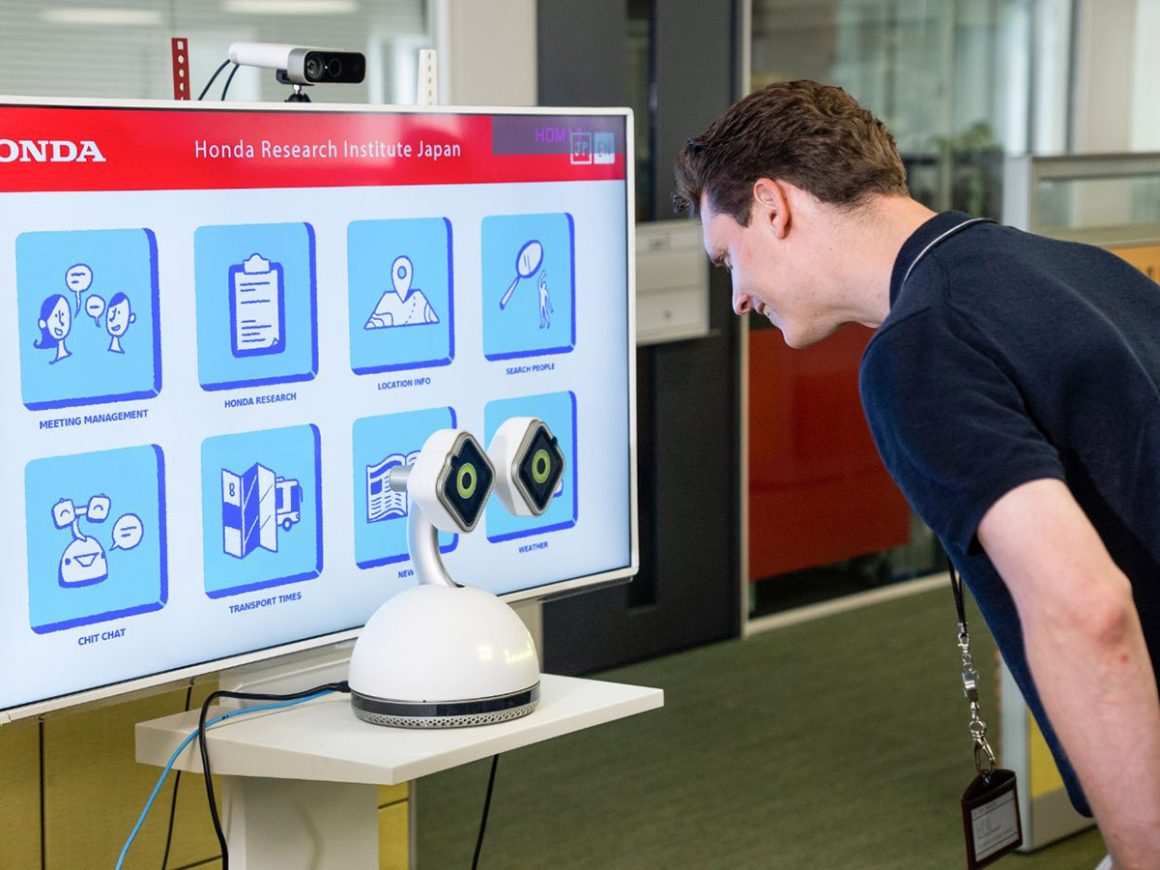 Voici Haru, un robot boosté à l’IA créé par Honda pour réconforter les ...
