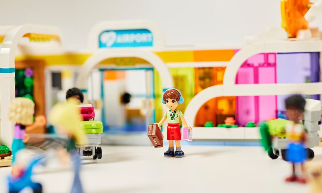 LEGO lance une collection de figurines pour sensibiliser aux handicaps ...