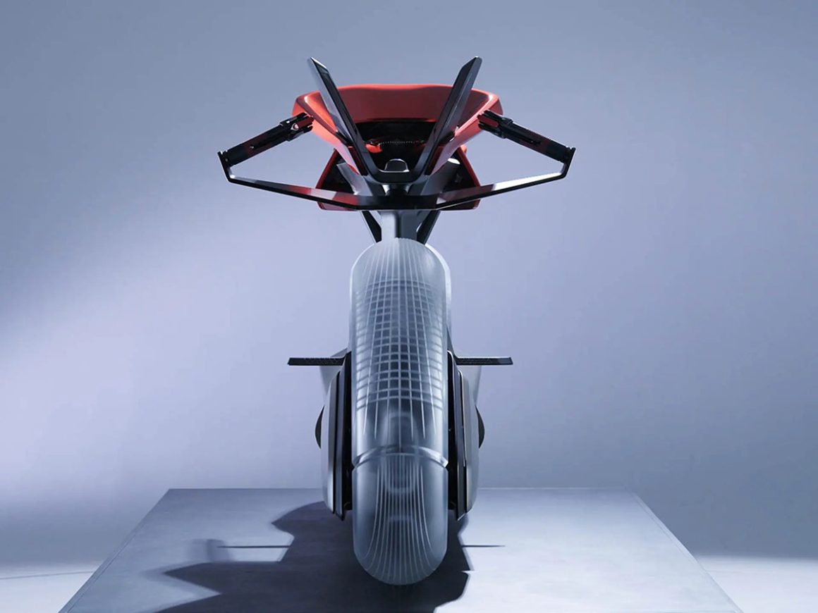 Yamaha s'associe à Netflix pour imaginer la moto du futur, inspirée de ...