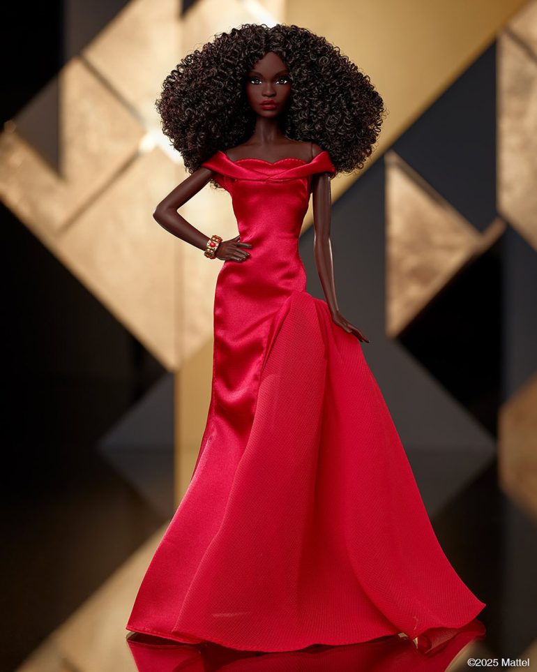 Mattel célèbre les 45 ans de la Black Barbie avec une édition ...