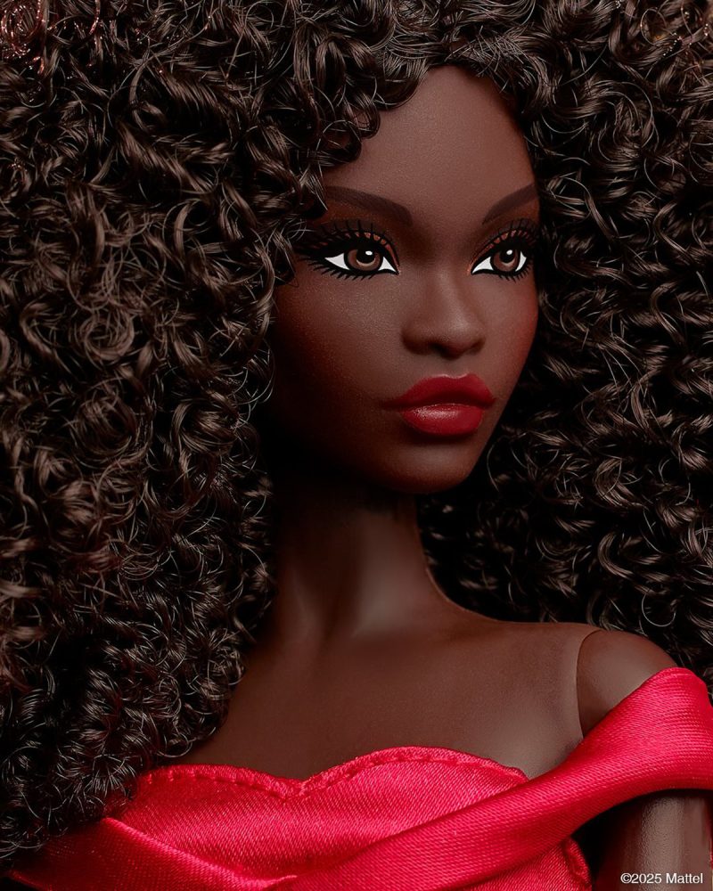 Mattel célèbre les 45 ans de la Black Barbie avec une édition ...