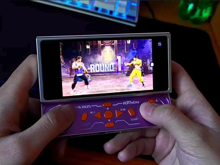 Il revisite le design du Nokia N97 sorti en 2009 en console portable