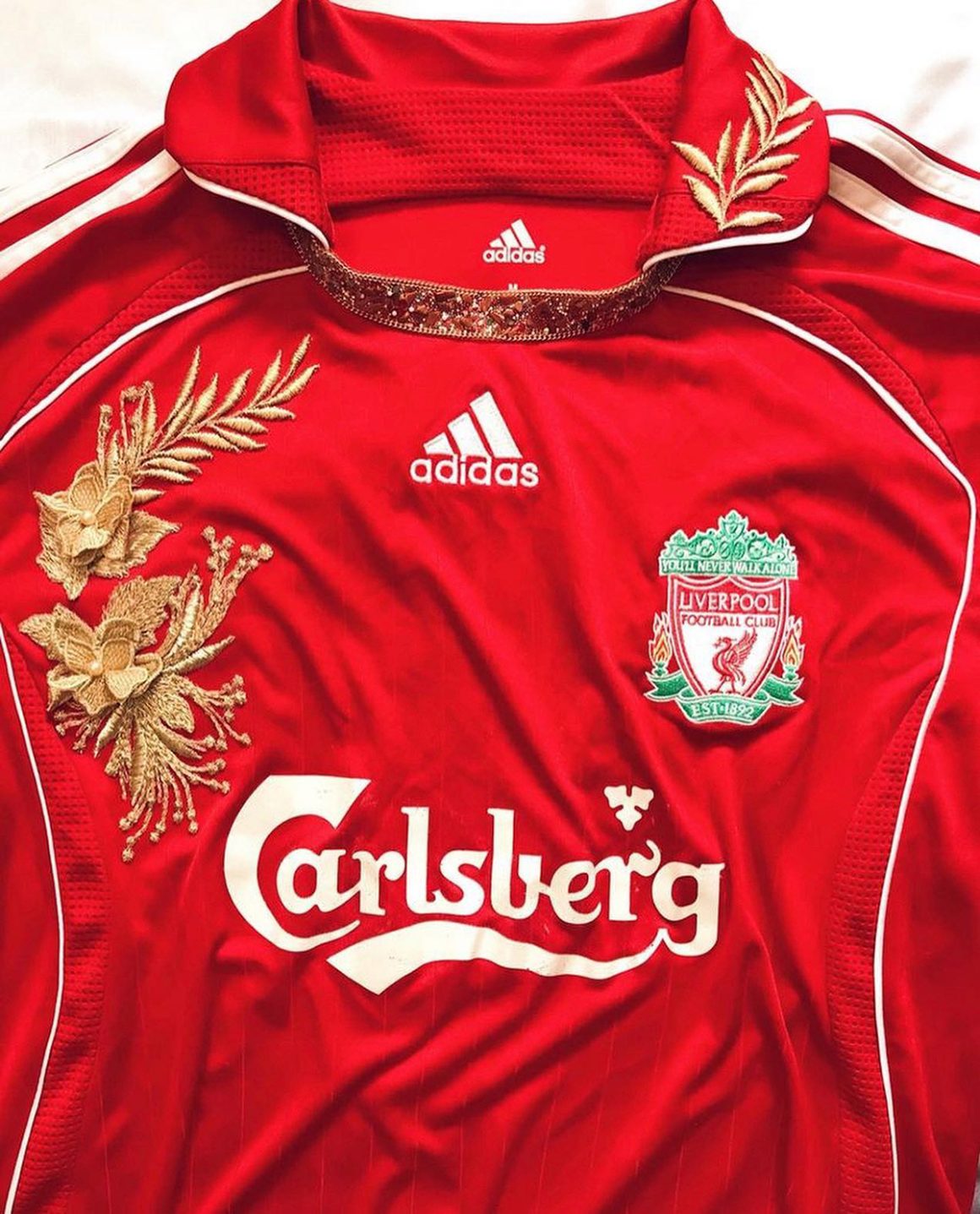 L’artiste Diana Al Shammari sublime les maillots de foot avec des magnifiques broderies - Creapills