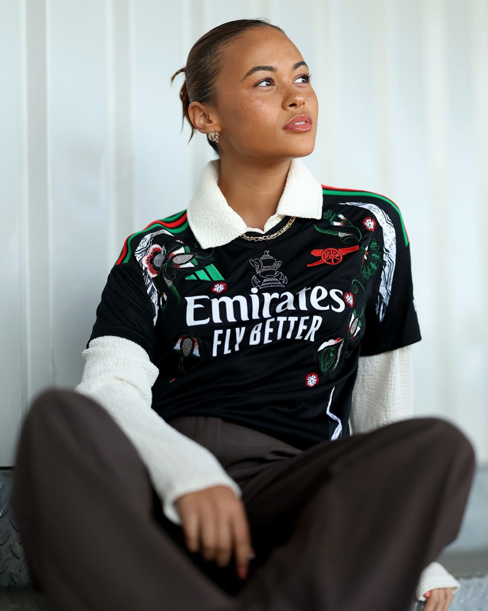 L’artiste Diana Al Shammari sublime les maillots de foot avec des magnifiques broderies