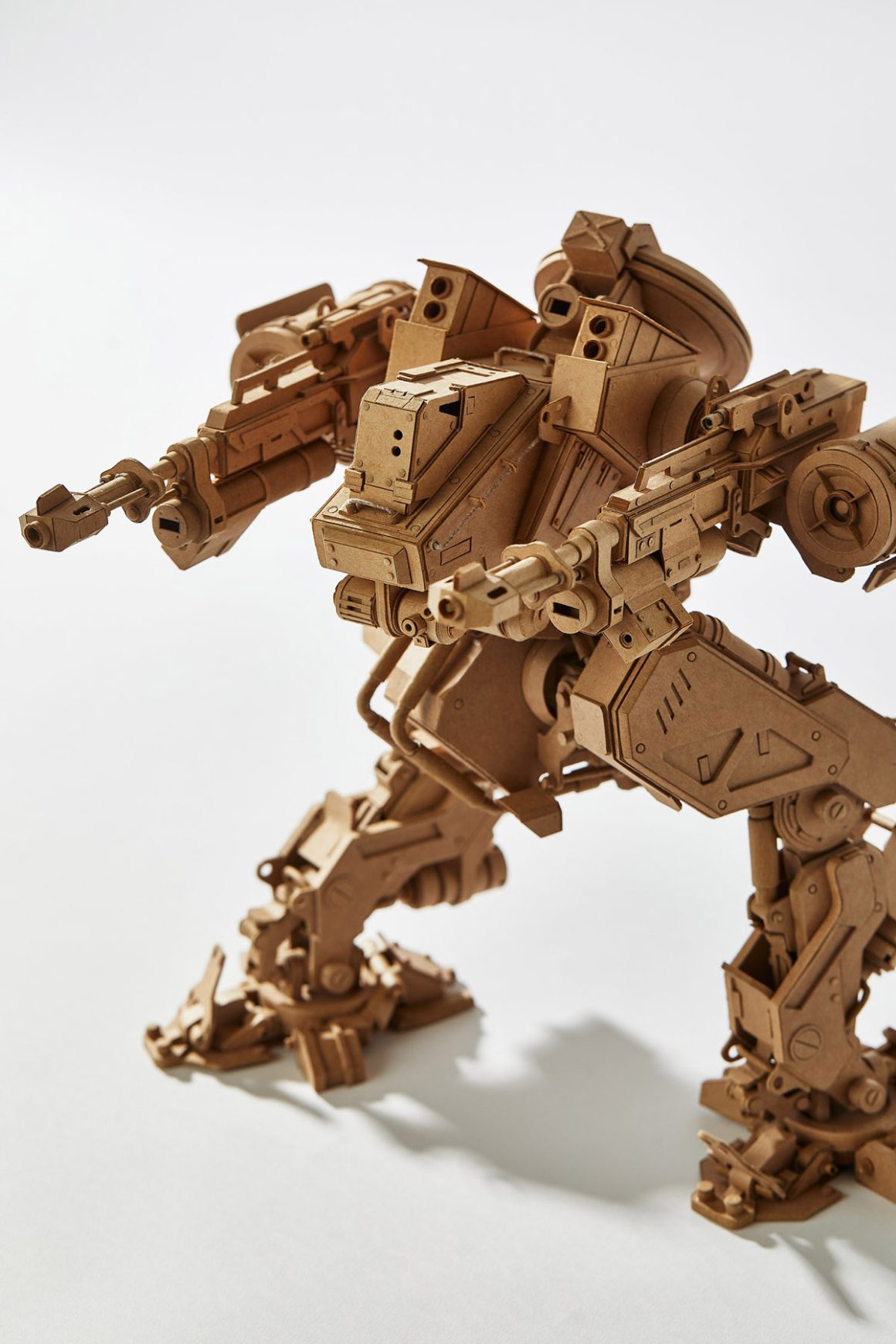 L’artiste Greg Olijnyk crée des sculptures de science-fiction ...