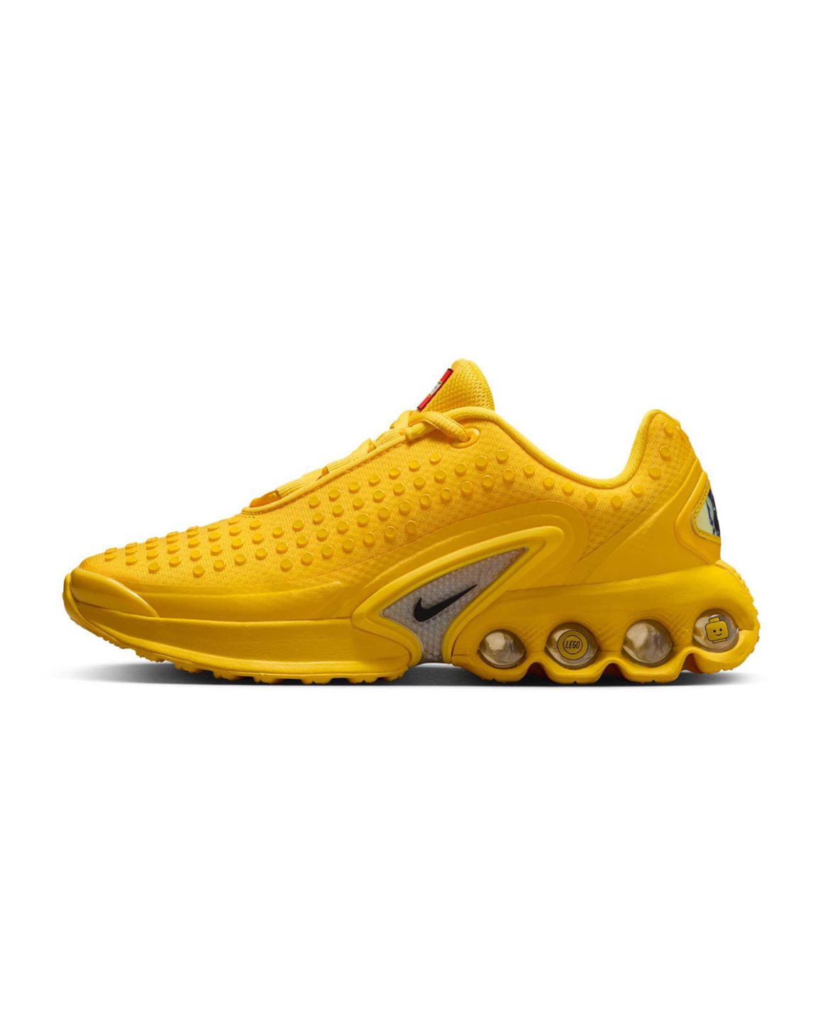 Nike et LEGO dévoilent une paire de sneakers à customiser avec des briques - Creapills