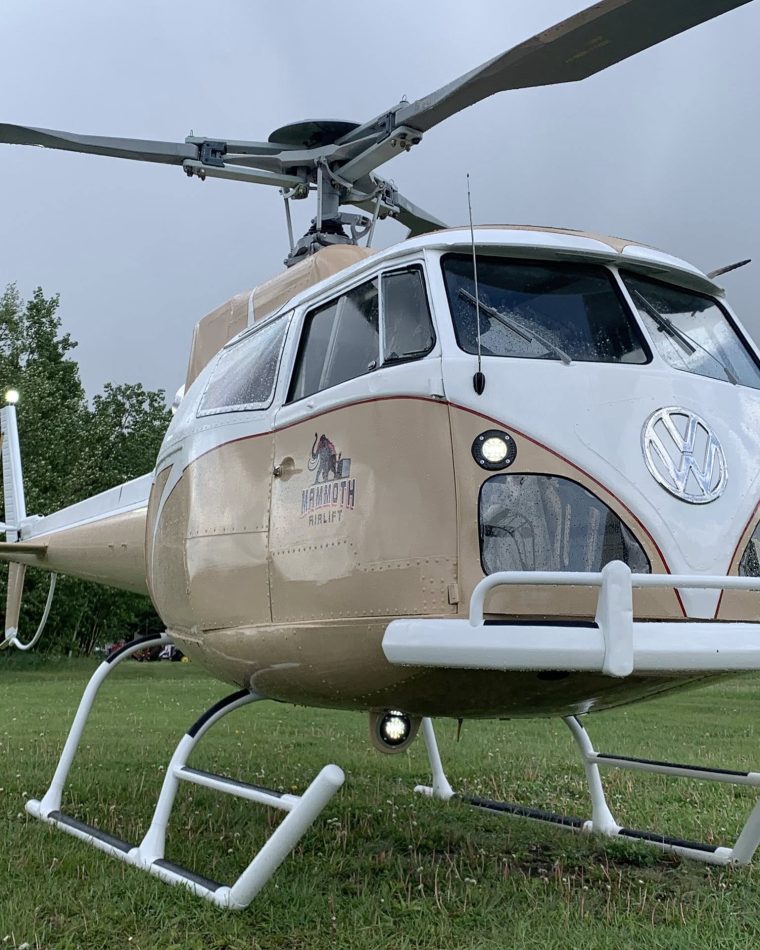 Cet ingénieur canadien transforme un combi Volkswagen... en hélicoptère