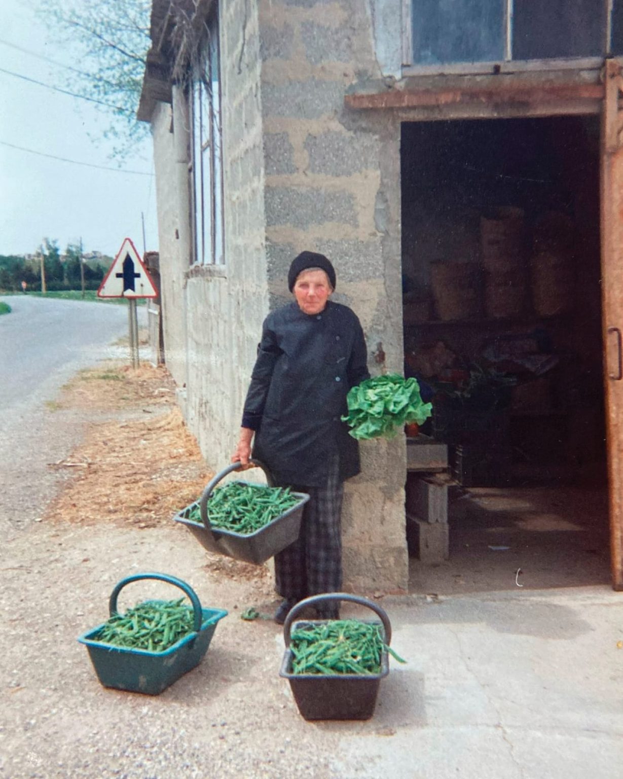 Jacquemus revisite des photos de sa famille avant son défilé à Versailles - Creapills