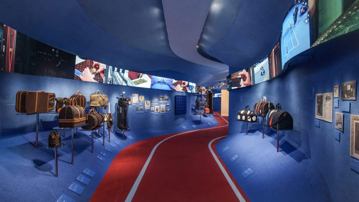 À Shanghai, Louis Vuitton dévoile un paquebot de 1 600 m² entre ...