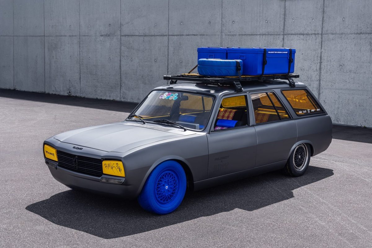 Peugeot ressuscite la 504 break de “Tonton du Bled” pour célébrer l ...
