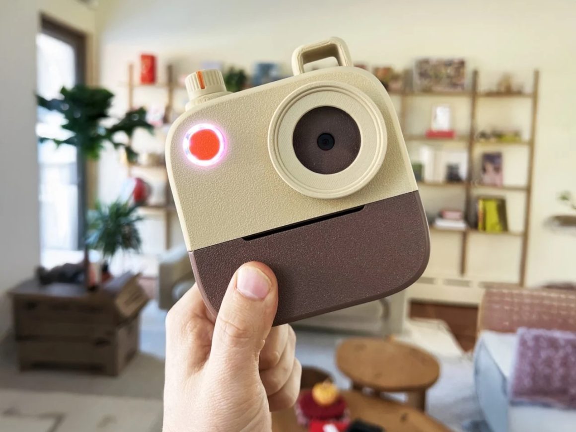 Poetry Camera : un appareil qui transforme en poème les images qu'il ...