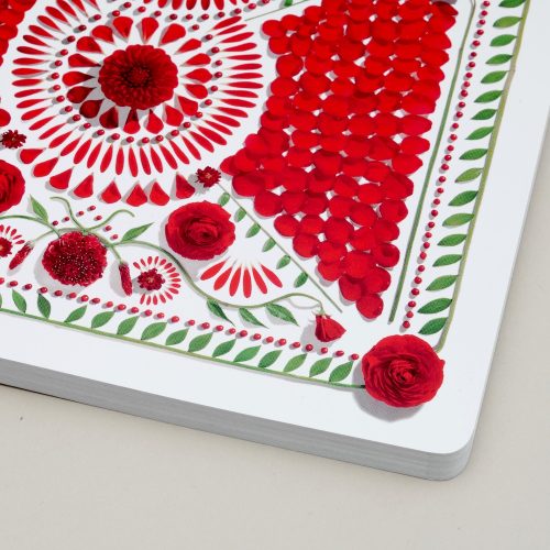 L'artiste Yuni Yoshida transforme un jeu de 54 cartes en illusions ...