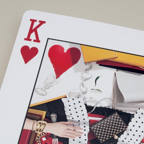 L'artiste Yuni Yoshida transforme un jeu de 54 cartes en illusions ...