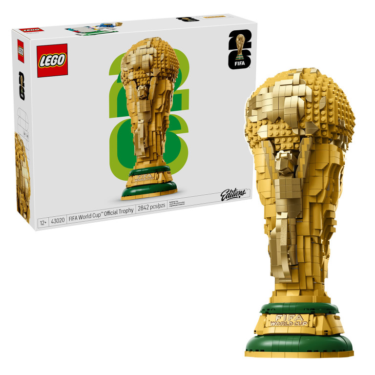 LEGO recrée le trophée de la Coupe du monde 2026 en taille réelle de 2 ...