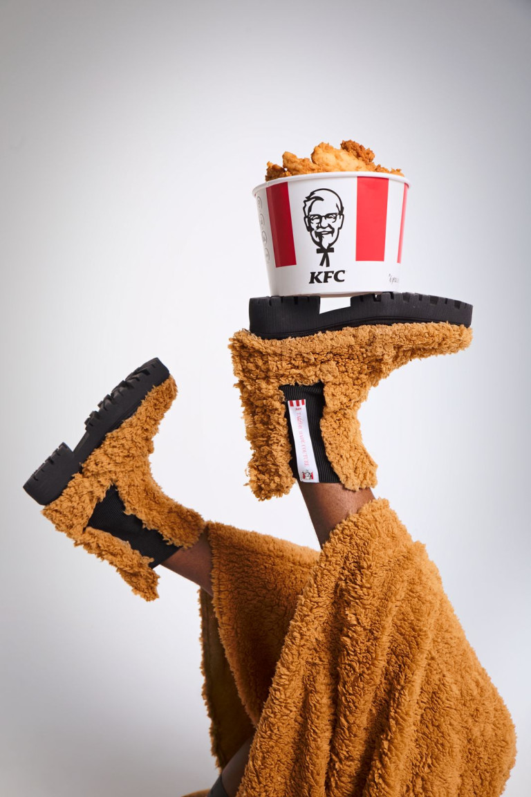 KFC transforme la texture de son poulet frit en collection de vêtements ...
